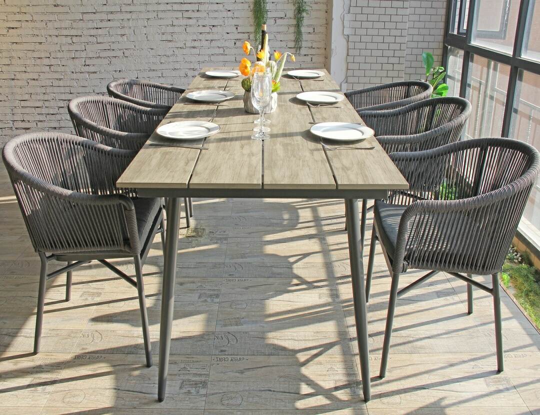 CDG Restaurant Table Combines Aesthetics And Practicality For Indoor ...