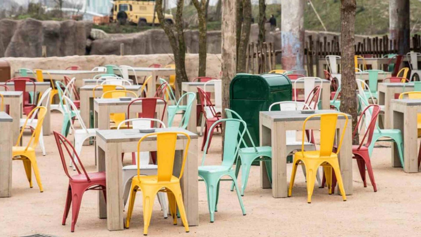 Exploring the Elegance of Aluminium Cafe Chairs - CDG Furniture