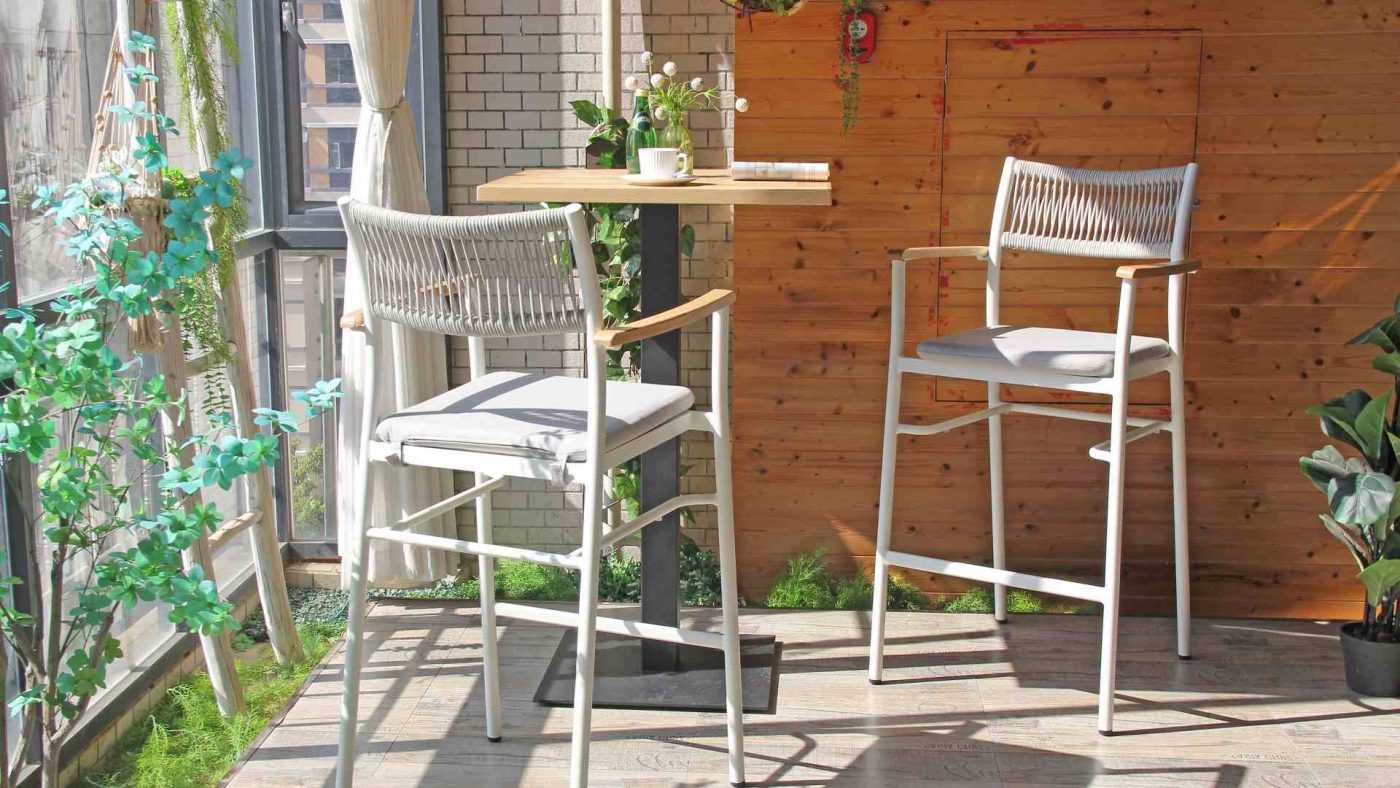 Enhancing Your Outdoor Space: The Beauty of Aluminum Patio Tables - CDG ...